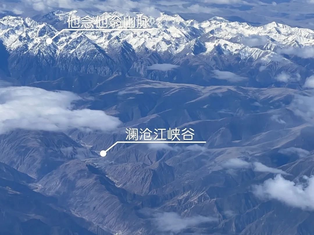 Natural Splendor of Chengdu to Lhasa Flight: Most beautiful Snow Peaks ...
