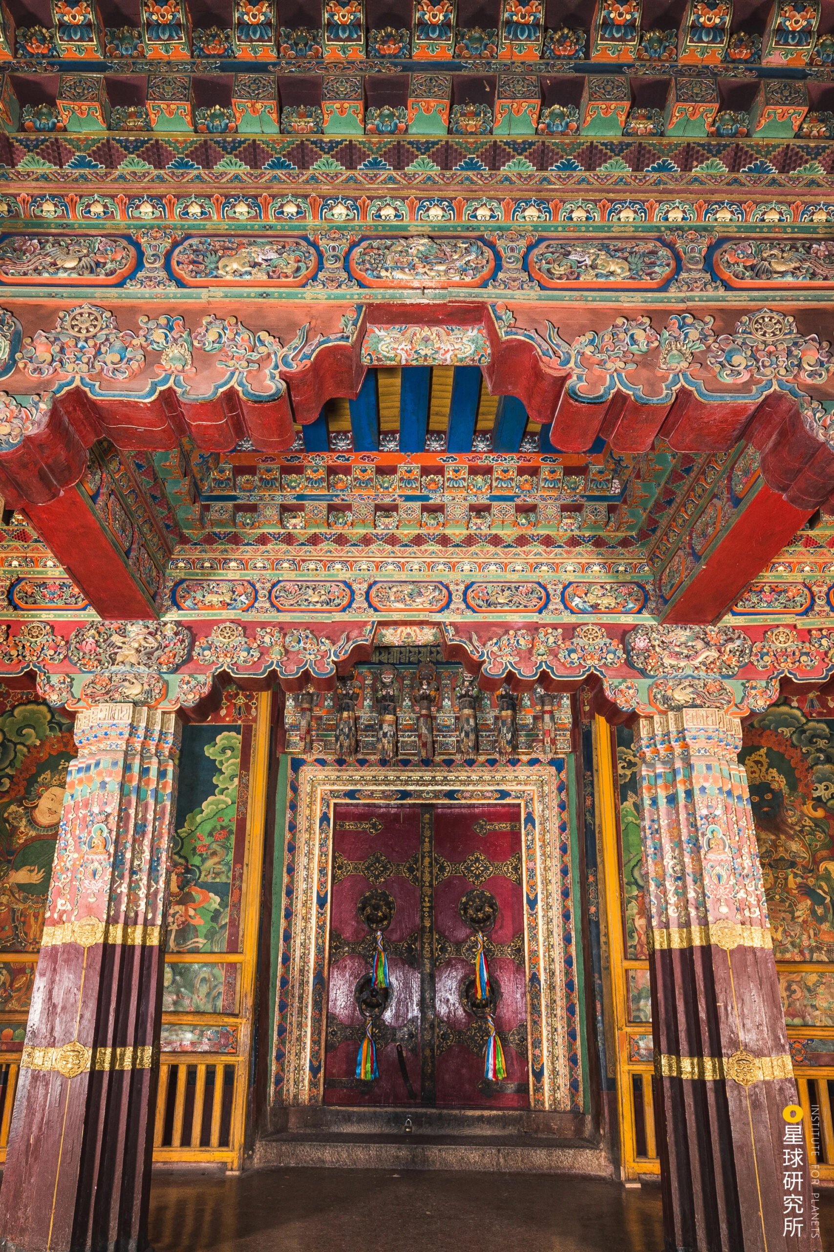Discover the Majestic Potala Palace: A Unique Jewel of Tibet Crown